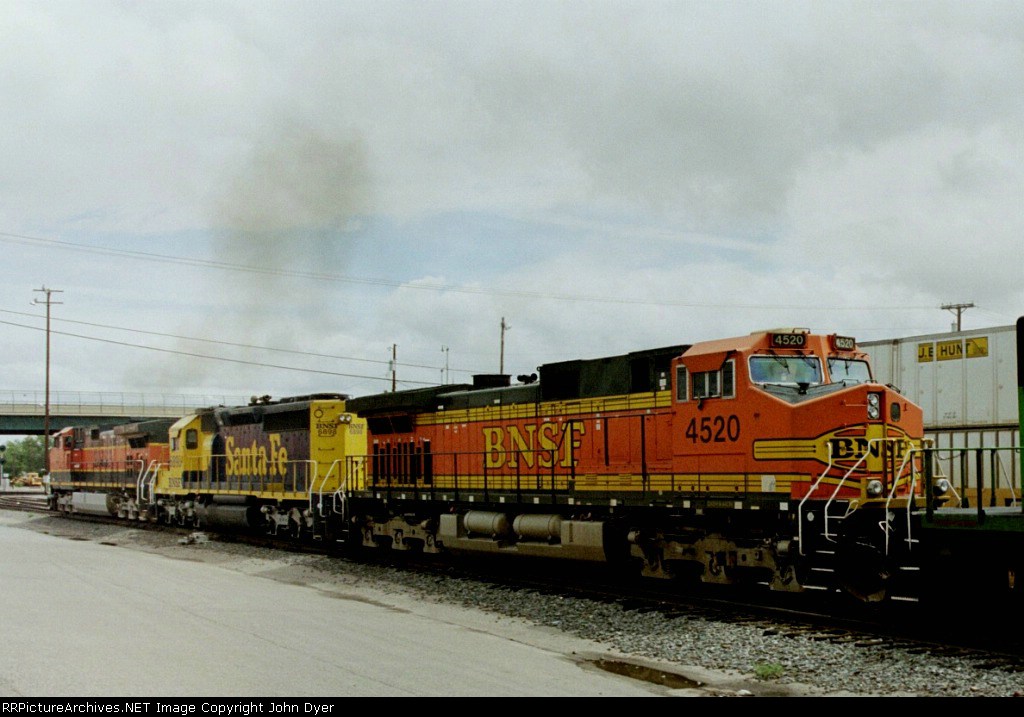 BNSF 4520